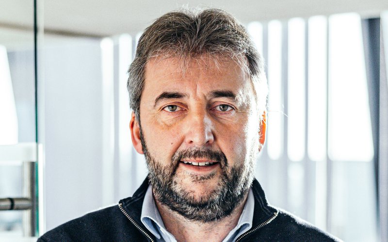 Honoring 25 years of Hendrik Vanmaele at Möbius