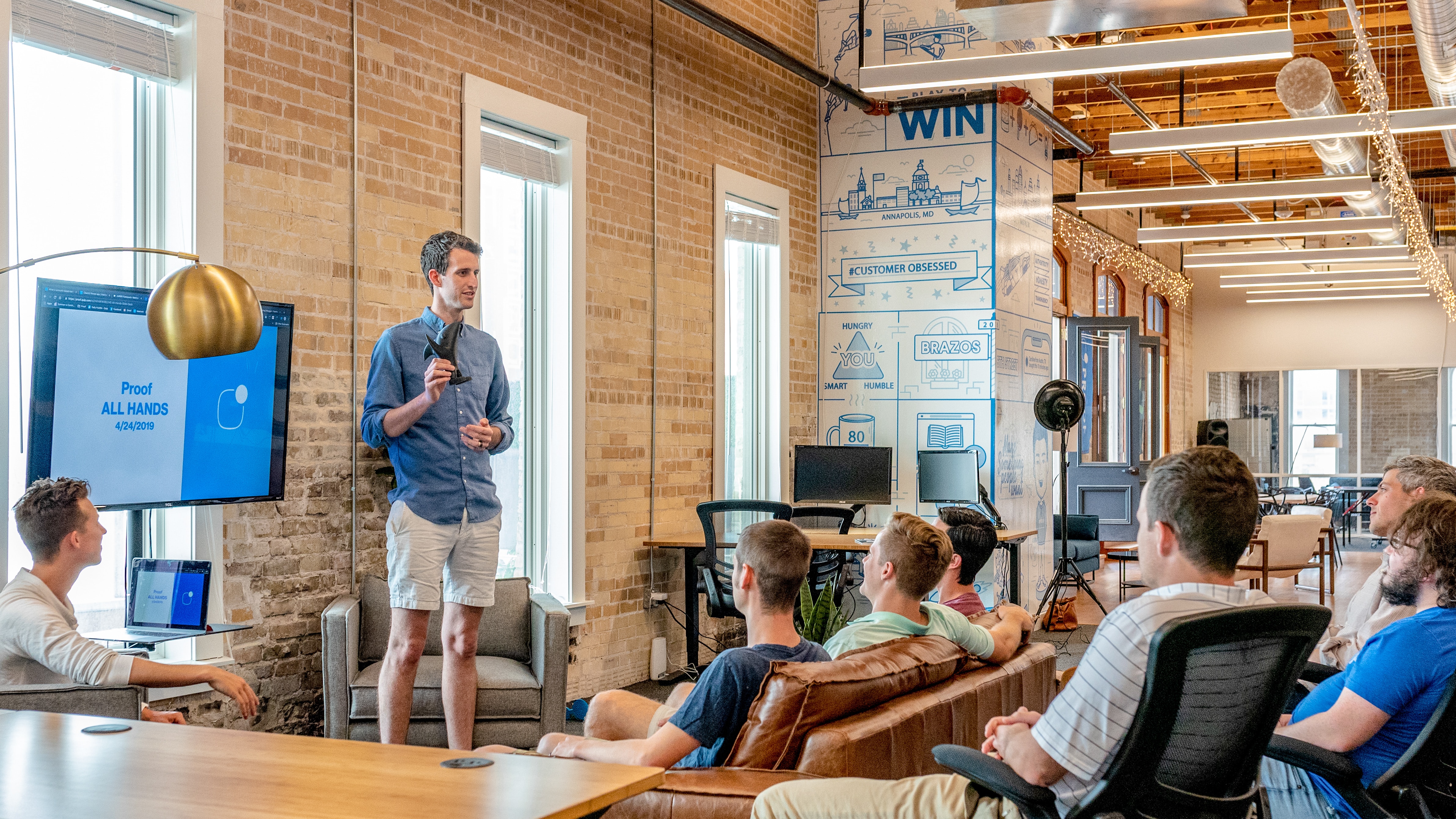 Mastering large group facilitation for productive meetings